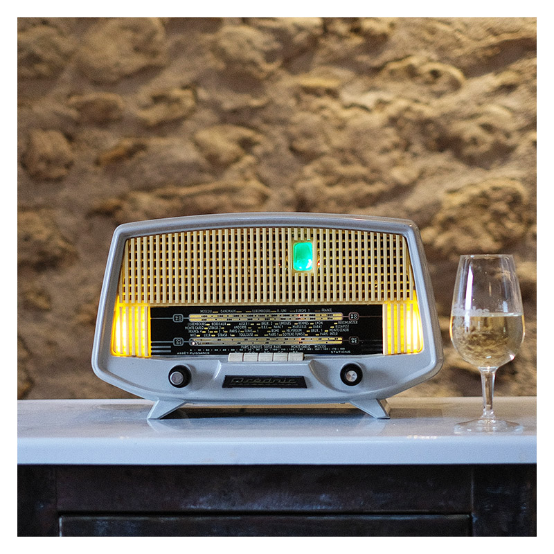 Radio Océanic Pirate II 1959 - WIFI, Bluetooth – tsfVintageRadios Radio Océanic Pirate II 1959 - WIFI, Bluetooth – tsfVintageRadios